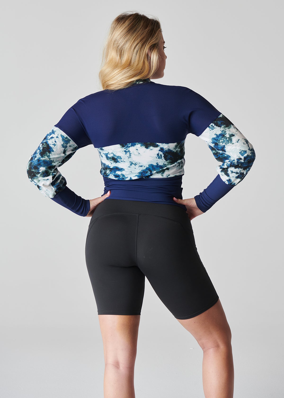 Throwback Pullover | Qeep Up